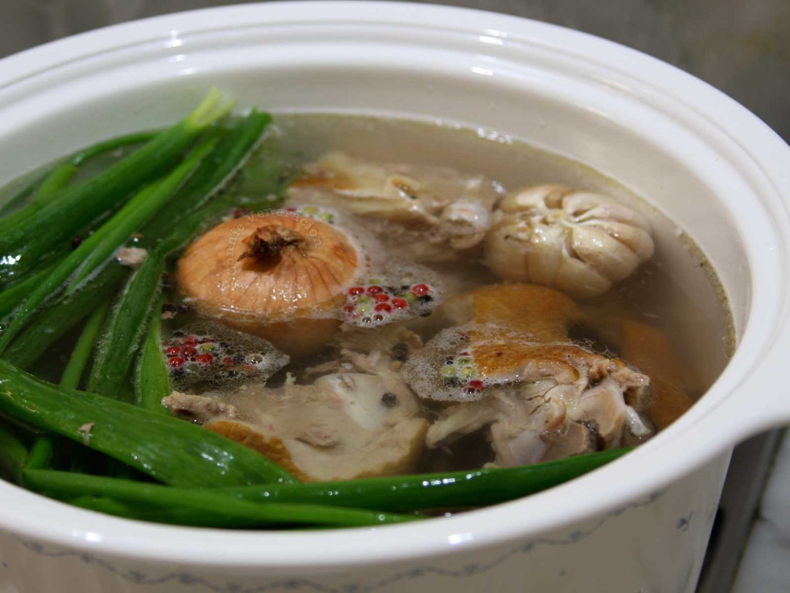How to make chicken bone broth