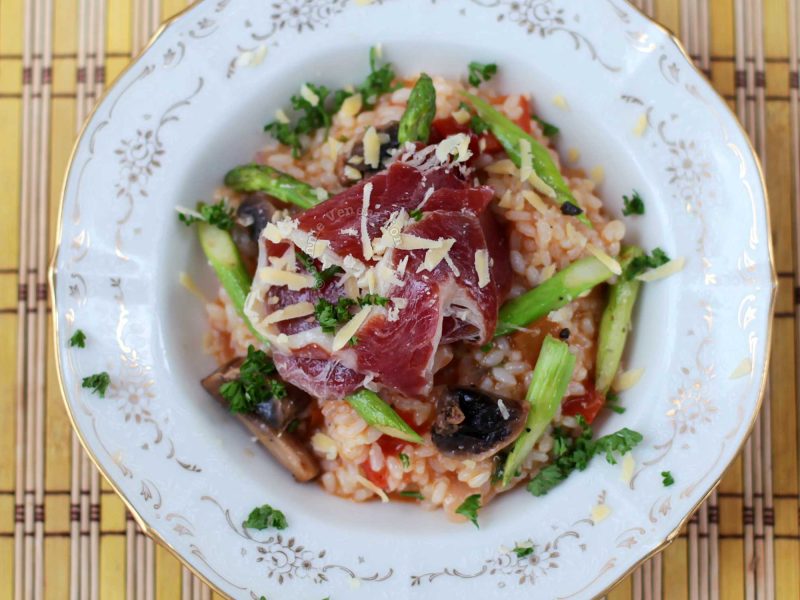 Claypot salmon and mushroom rice