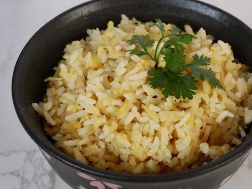 Salted duck egg and garlic fried rice