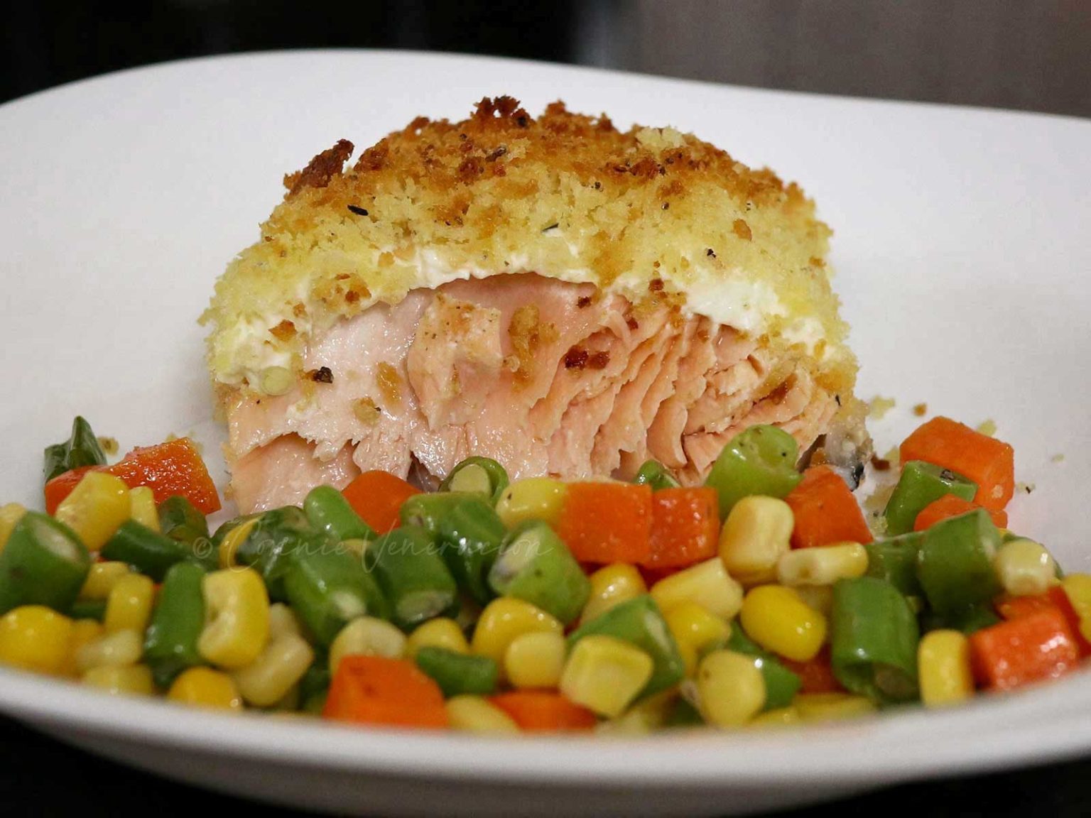 Salmon trimmings with soy honey ginger sauce