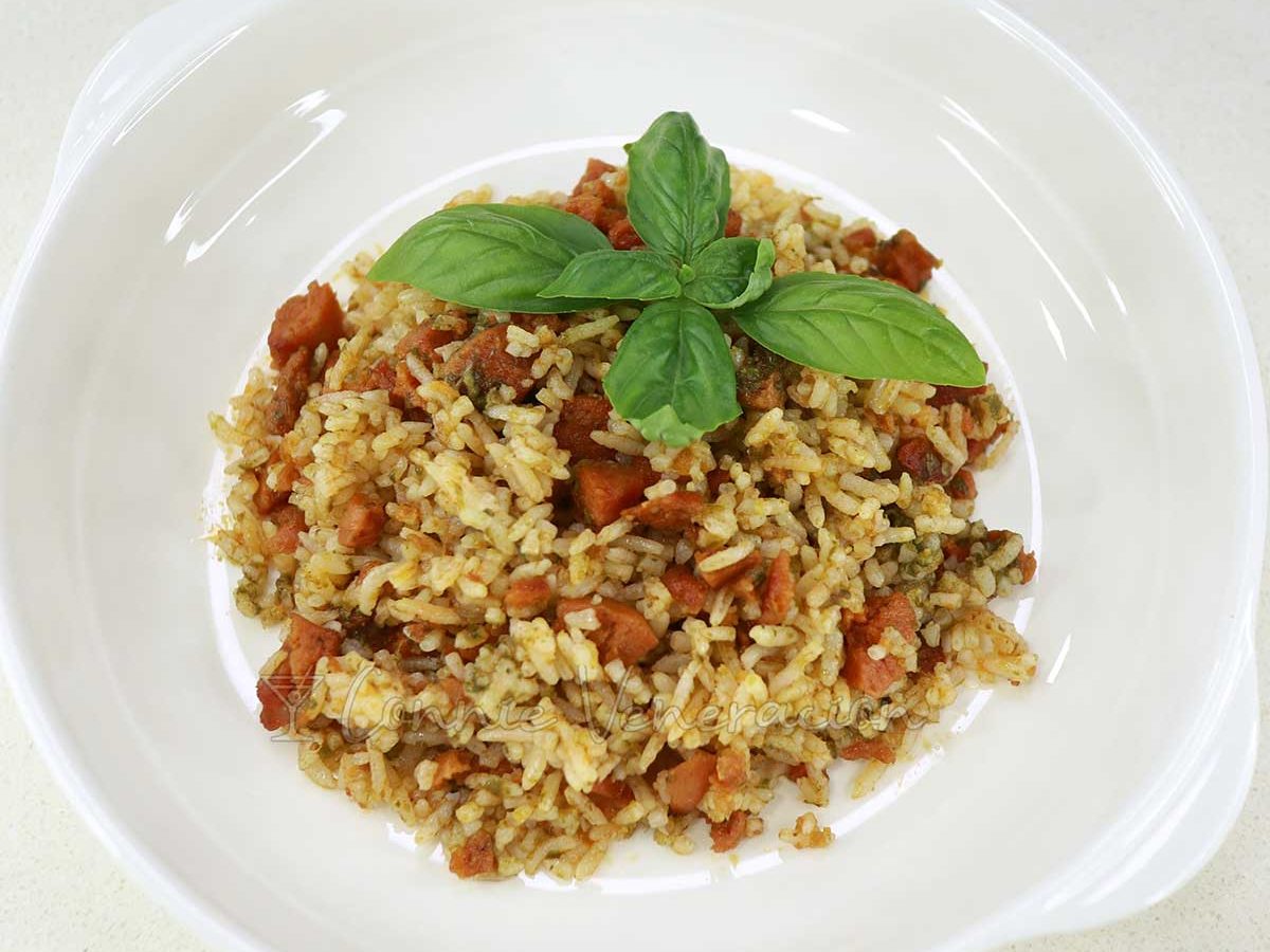 Arroz amarillo (yellow rice) con achiote