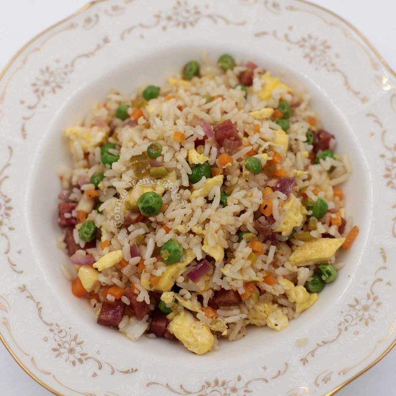 How to cook Chinese-style fried rice