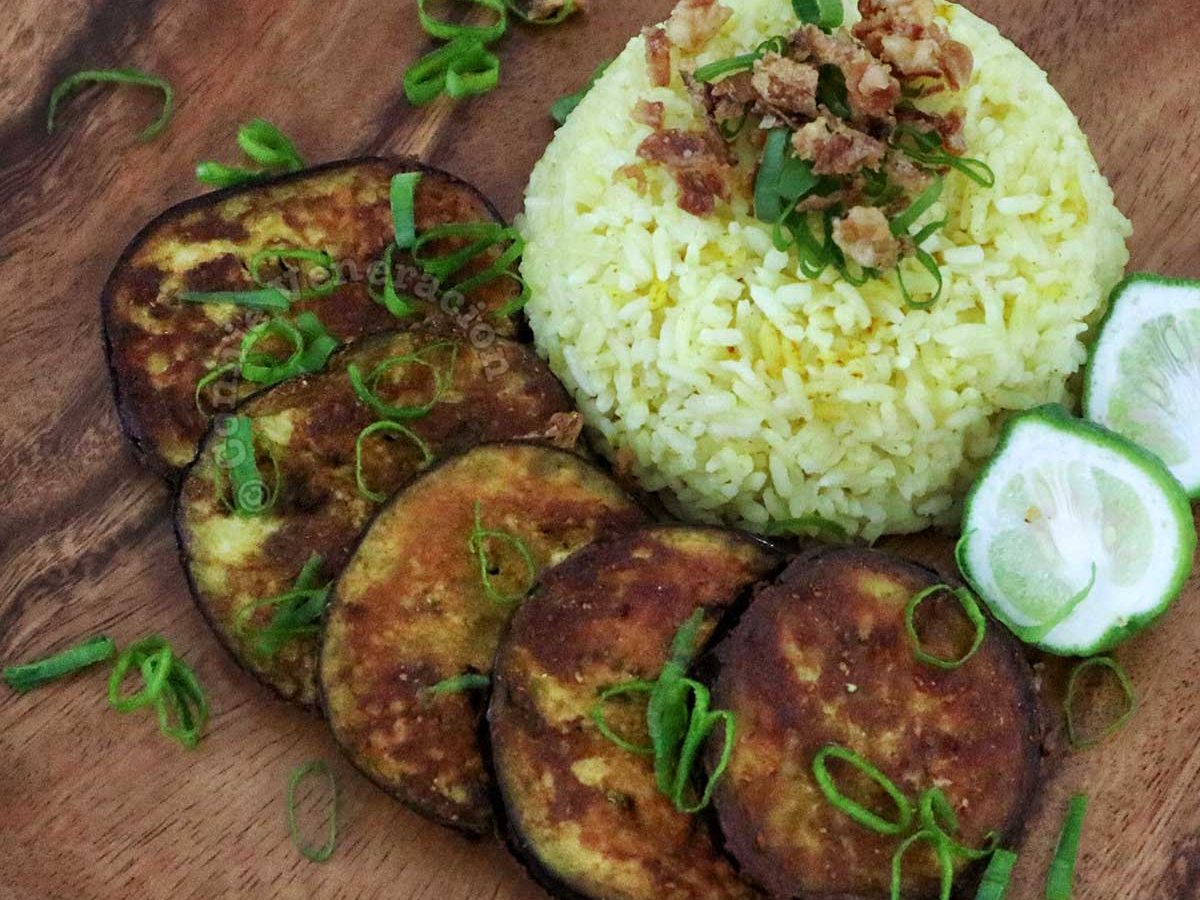 Tempura-style crispy green beans