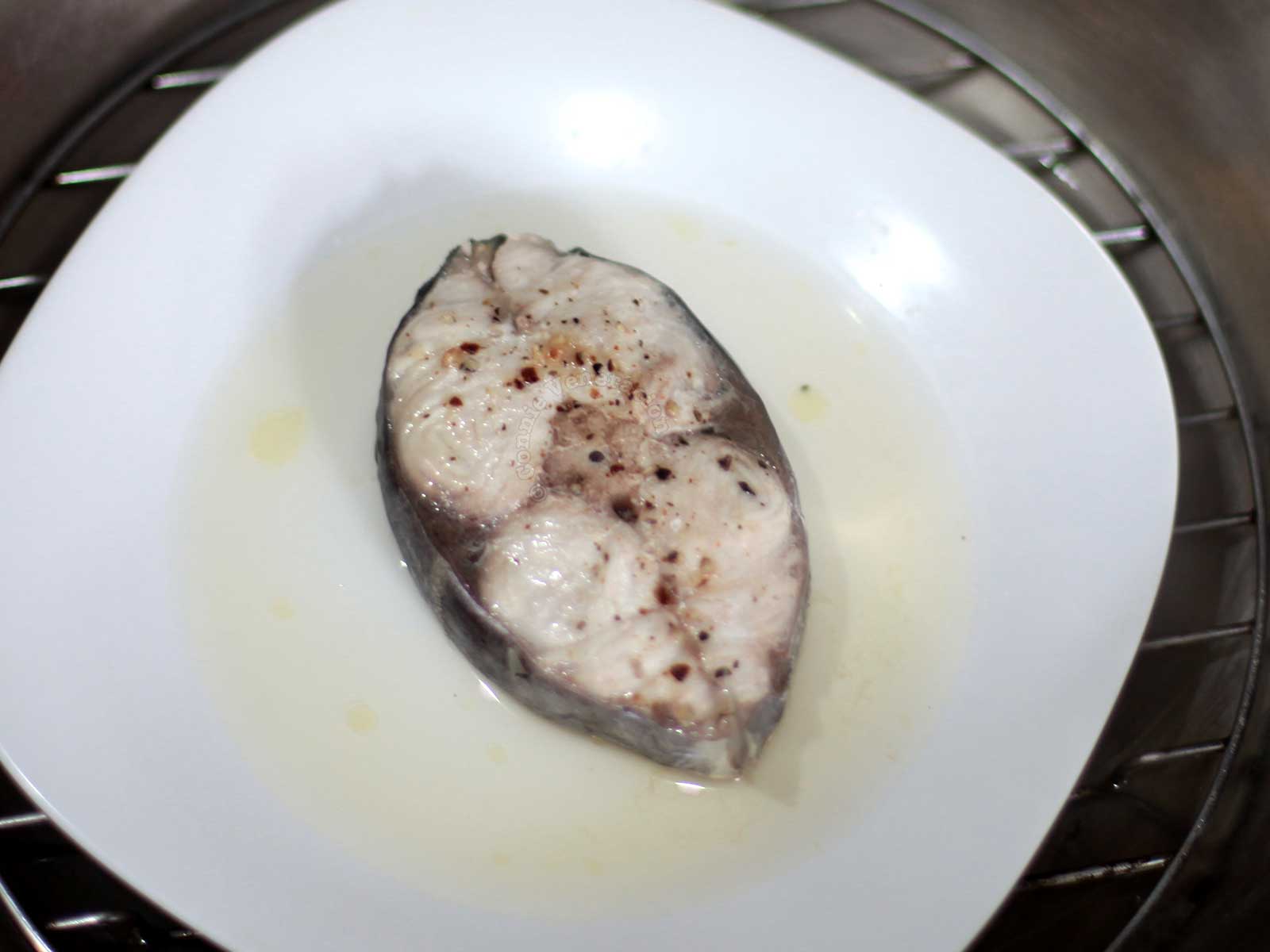 Steamed fish steak with sweet soy sauce