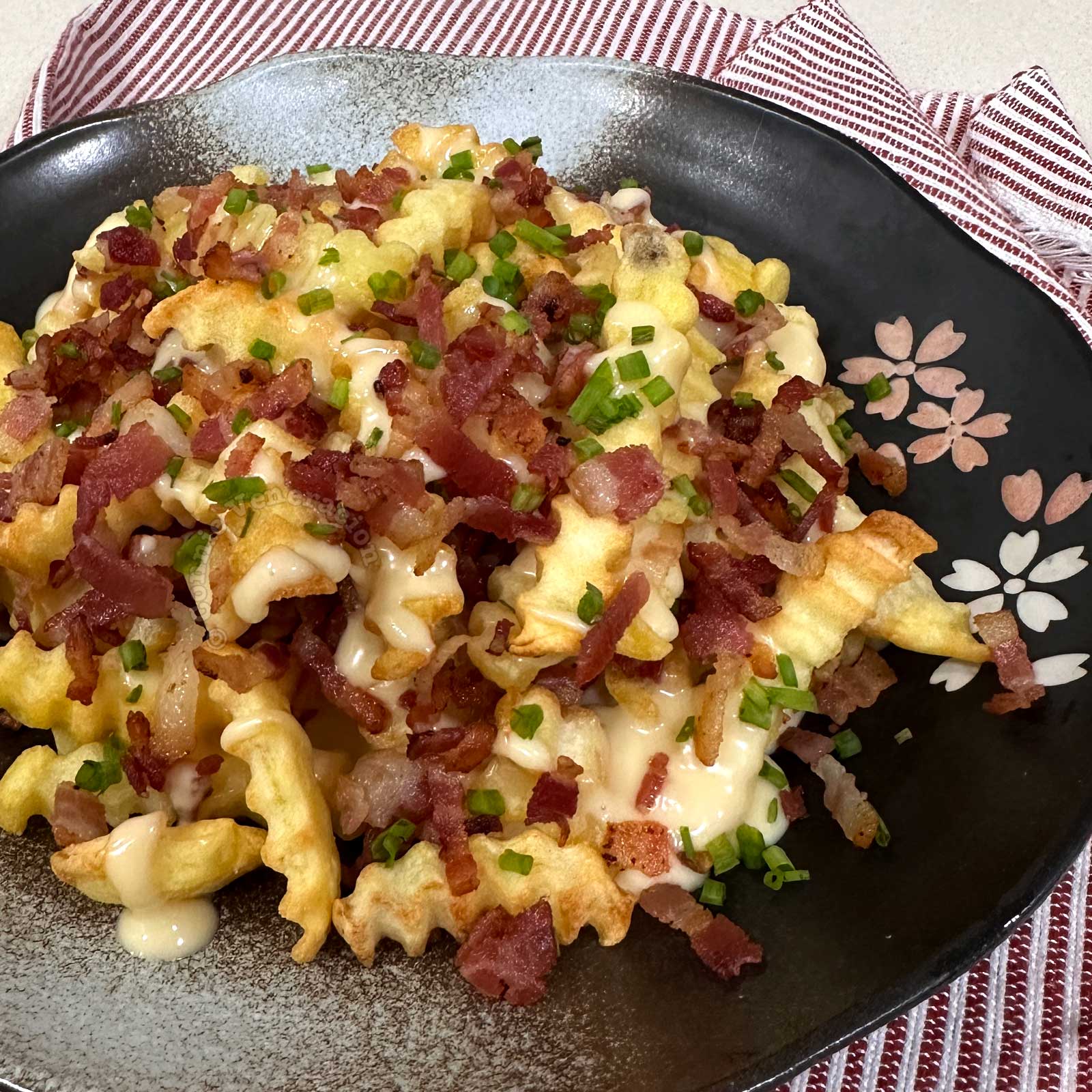Fast and easy cheesy bacon fries