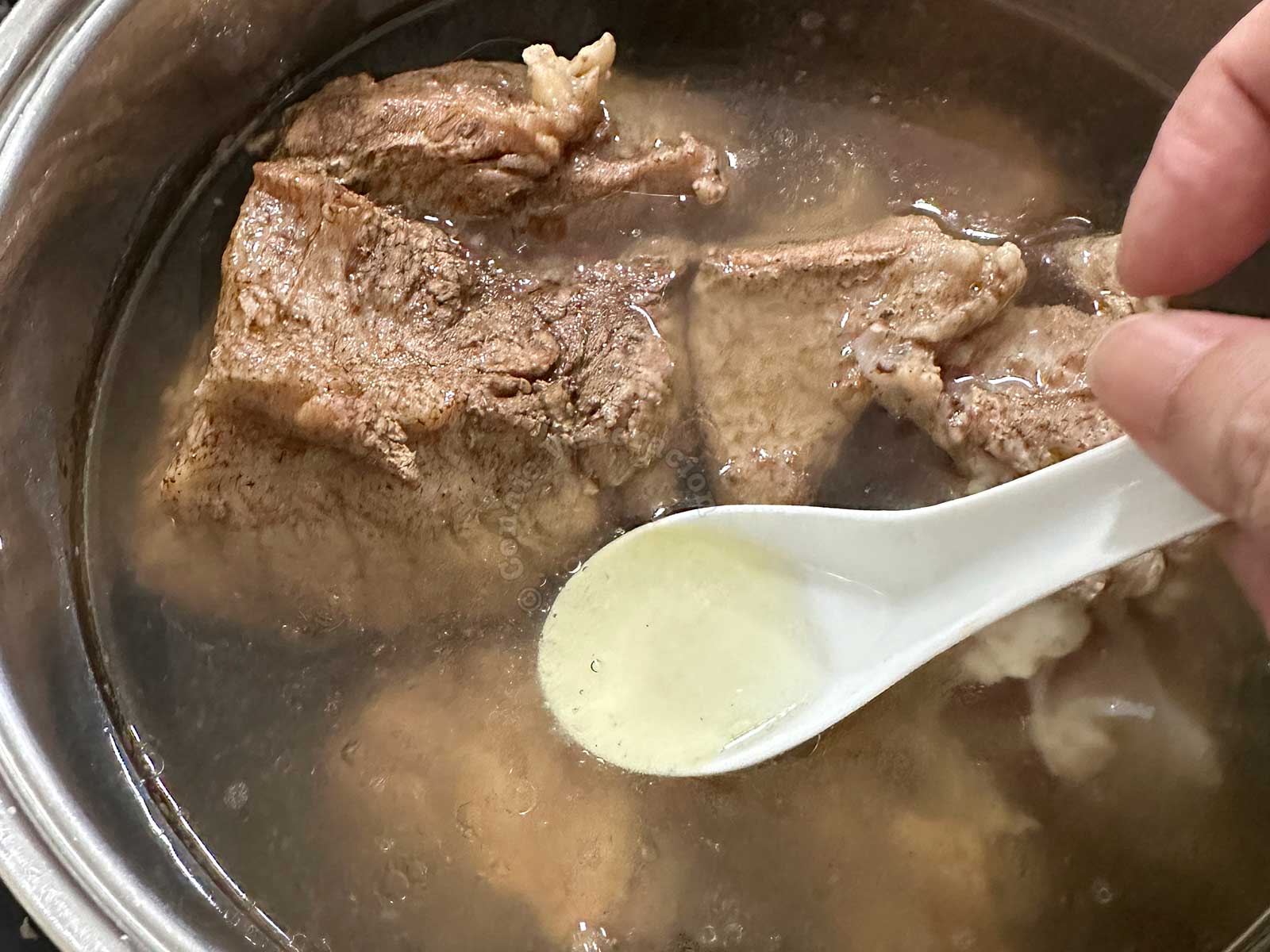 How to make broth for shio ramen