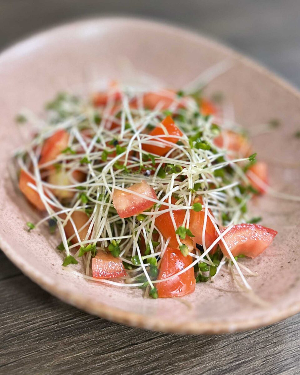 Let me describe the flavors of sesame sprouts